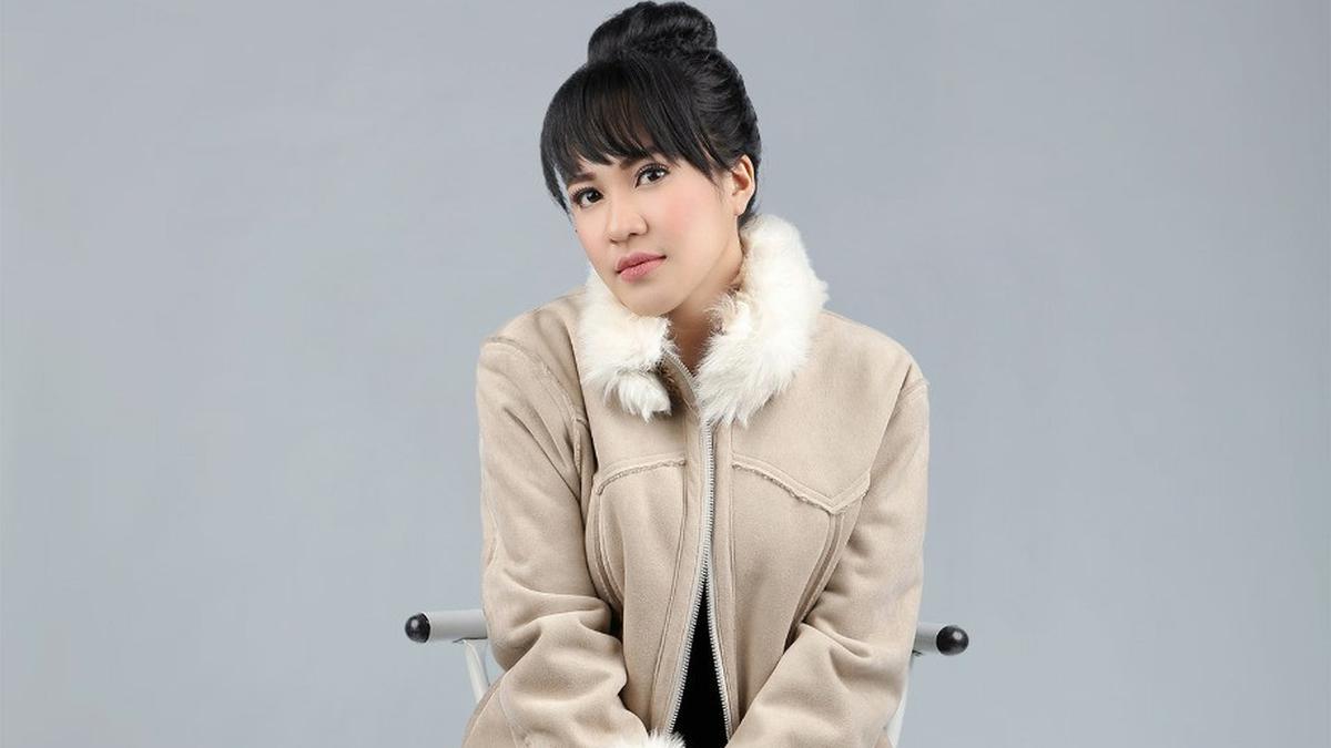 Bryce Adam Bawakan Ulang Lagu Dian Piesesha dan Meriam Bellina ...