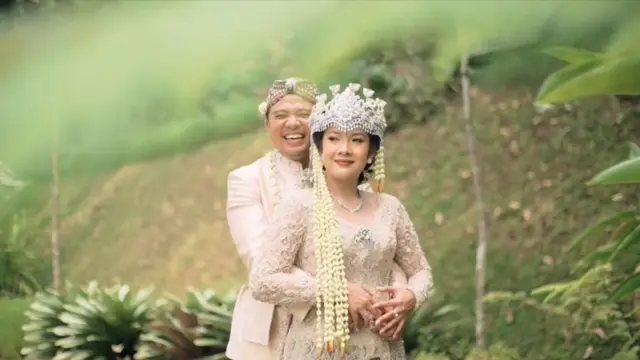 6 Potret Roby Geisha Menikahi Hanna Hanifa, Maskawin 3,8 Gram Perhiasan Emas dan Liontin Berlian ...