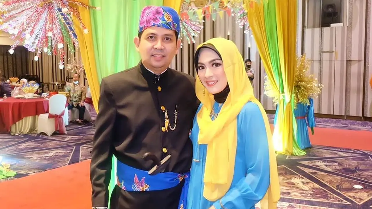 Sempat Sembunyikan Pernikahan, Ini 6 Potret Bahagia Vizza Dara dan ...