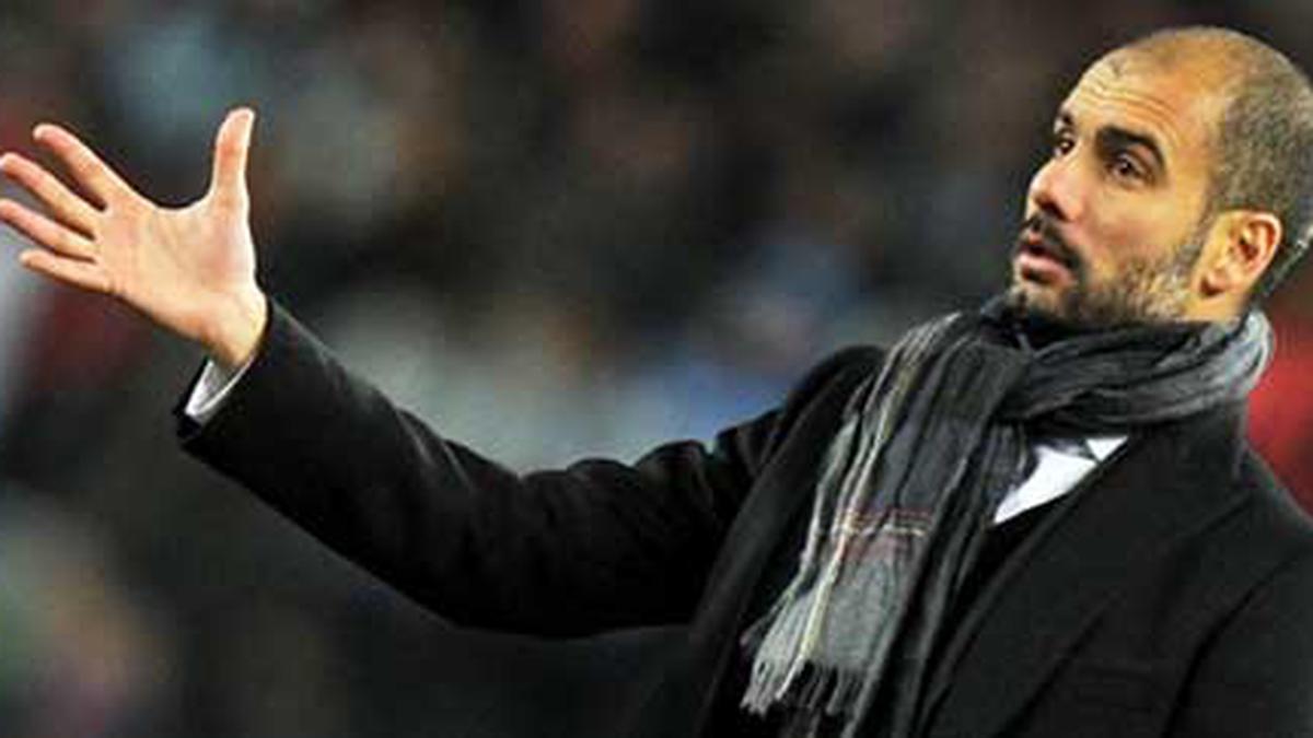 Guardiola Dikirim ke Rumah Sakit - Bola Liputan6.com