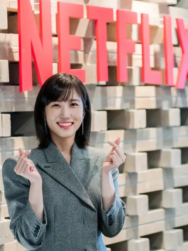 Kabar Bayaran Selangit Artis Korea Park Eun Bin dan Han So Hee Masih Tuai Perdebatan - Regional ...