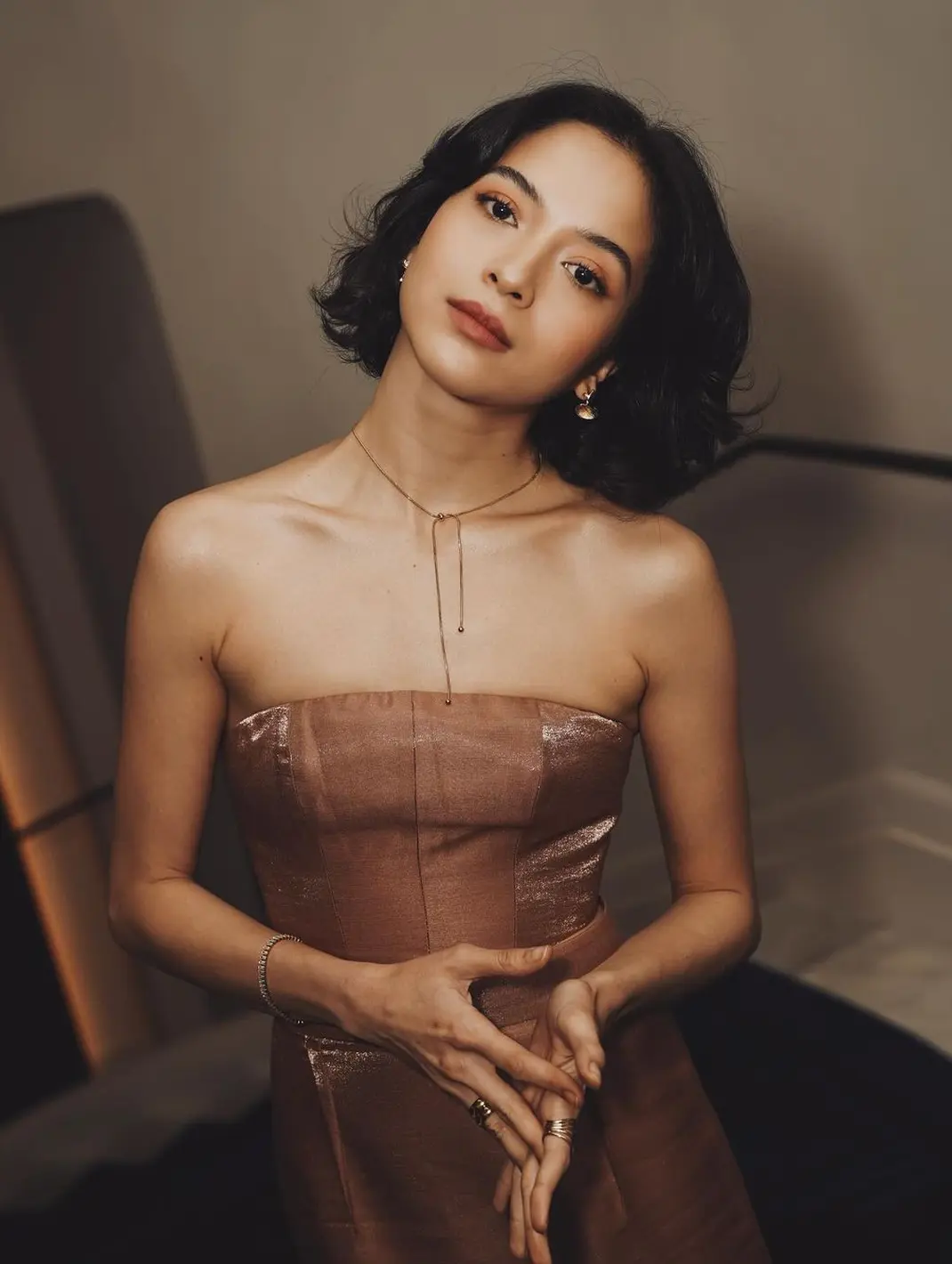 5 Potret Penampilan Penutup Putri Marino di Cannes Konsisten Memukau ...