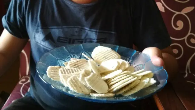 Gapit, Camilan Kecil dan Renyah Khas Cirebon - Regional Liputan6.com