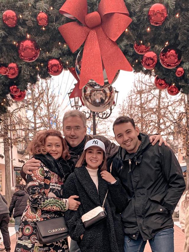 6 Potret Roy Geurts, Calon Suami Cita Citata yang Kuasai Empat Bahasa ...