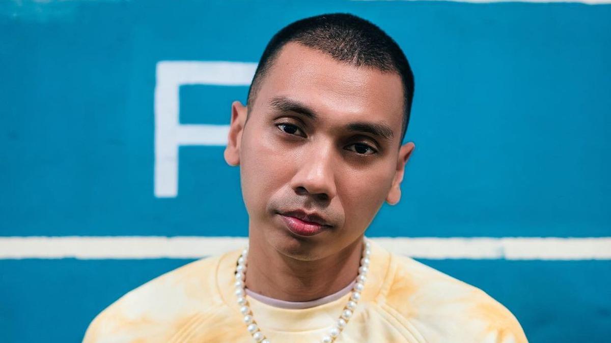 Lirik Lagu Mata-Mata dari Rayi Putra, Tiba-Tiba Kumerasakan Getaran ...