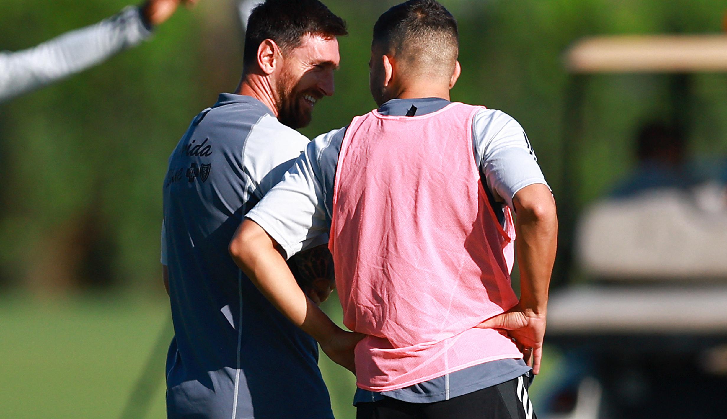 Momen Lionel Messi dan Jordi Alba Latihan Perdana Bersama Inter Miami