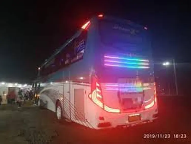 10 Potret Bus yang Memilih Ganti Rupa Lewat Modifikasi Lampu, Jadi ...