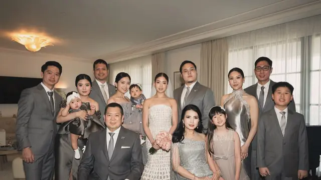 6 Potret Clarissa Tanoesoedibjo Bareng Keluarga di Hari Pernikahan, Penuh Bahagia - Hot Liputan6.com