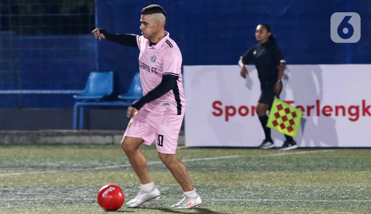 Keseruan Pemain Selebriti FC Saat Fun Football Bersama Peter Schmeichel ...