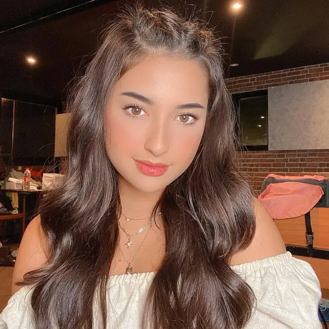 6 Inspirasi Model Warna Rambut ala Jennifer Copper, dari Gaya Edgy ...