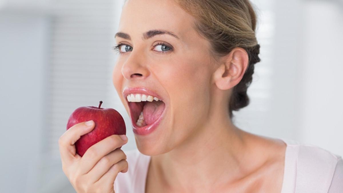 5 Manfaat Mengonsumsi Satu Buah Apel Setiap Hari - Beauty Fimela.com