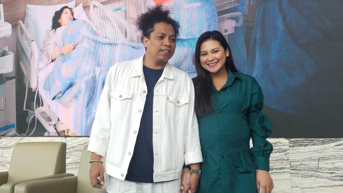 Sikap Jail Indah Permatasari Bikin Arie Kriting Jadi Gemas ...