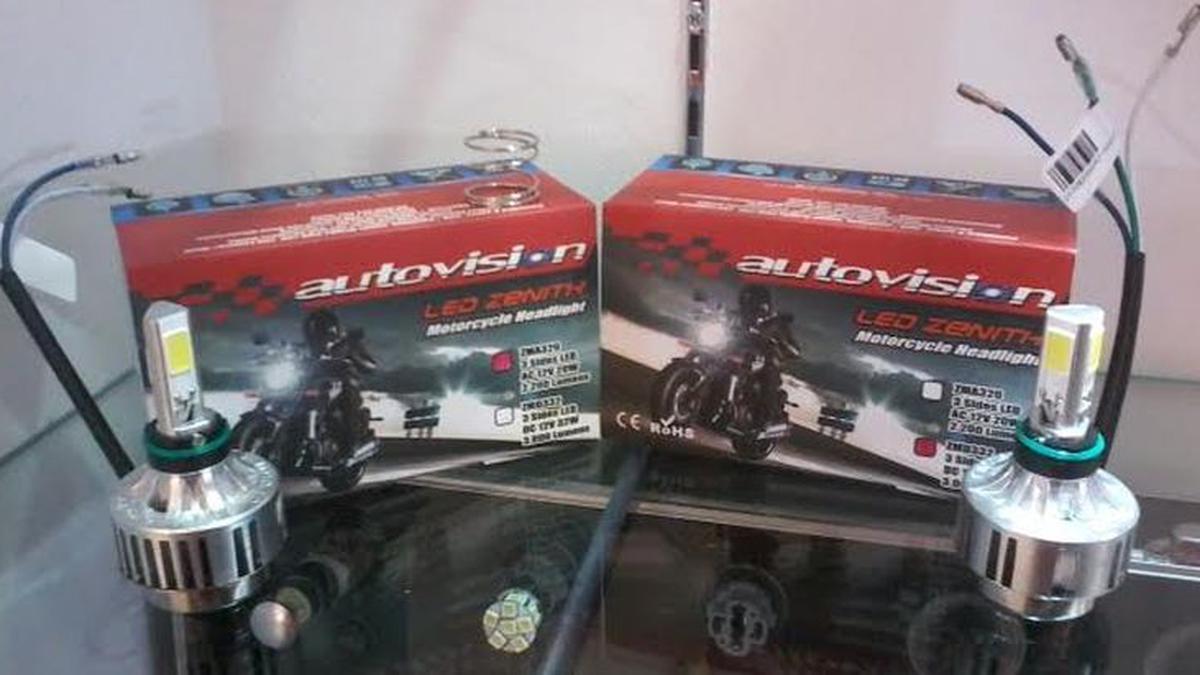 Autovision Sodorkan Headlight LED Khusus Motor - Otomotif Liputan6.com