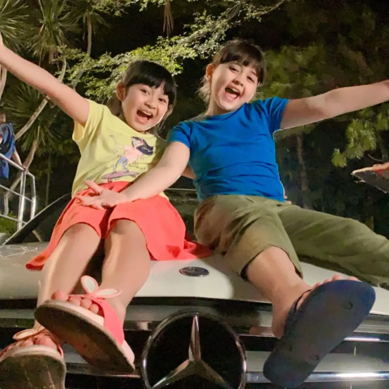 Berseteru di Sinetron, Ini 6 Potret Kebersamaan Ciara Brosnan dan Chico ...