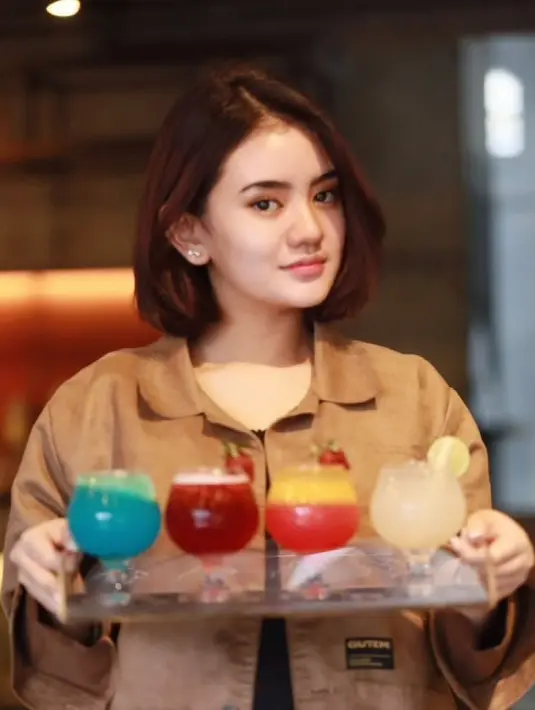 Pesona Janis Kareem Aneira, Anak Murad di Preman Pensiun yang Bikin ...