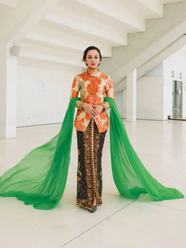 Inspirasi Model Kebaya Batik yang Cantik dan Modern, dari Rania Yamin hingga Aaliyah Massaid ...