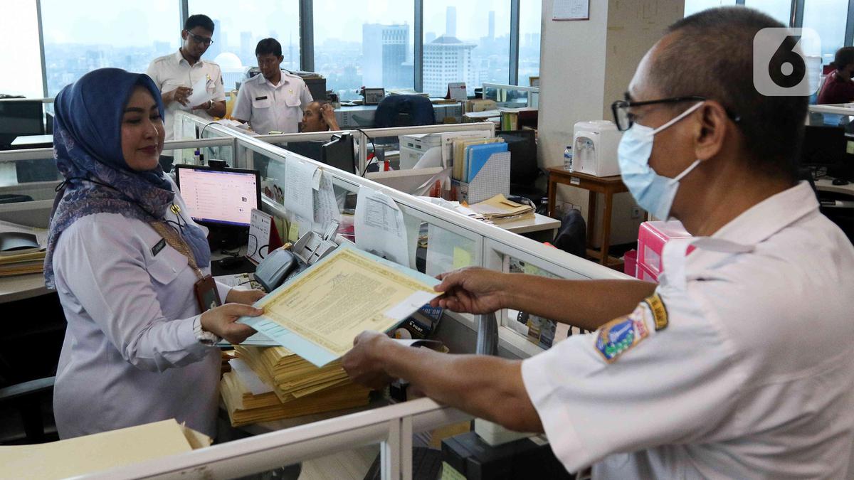 BKD Jakarta: 5 Persen PNS Absen Bekerja Usai Libur Tahun Baru 2024 - News Liputan6.com