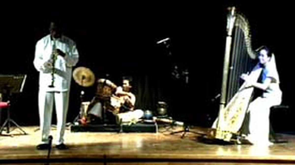 Konser Tunggal Maya Hasan