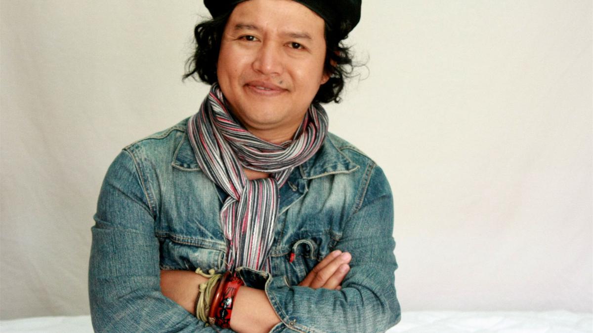 Mau Jadi Penulis Terkenal? 8 Novelis Ini Perlu Kamu Perhatikan ...