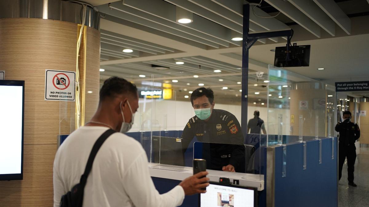 Isi E-Customs Declaration Resmi Diberlakukan di 10 Bandara, Perhatikan ...