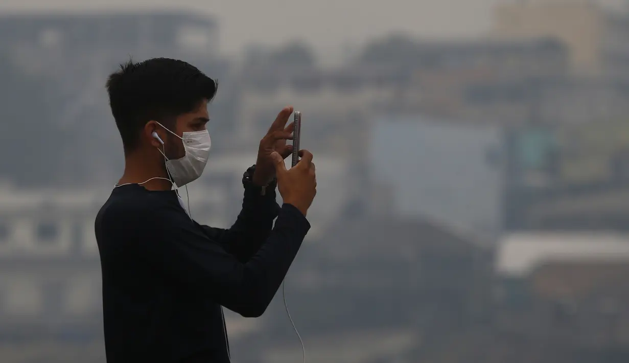 Asap Kebakaran Hutan Mencemari Udara Jutaan Orang di Brasil - Foto ...