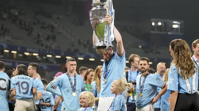 Pep Guardiola Semringah Man City Sukses Ukir Treble Winner pada Musim ...