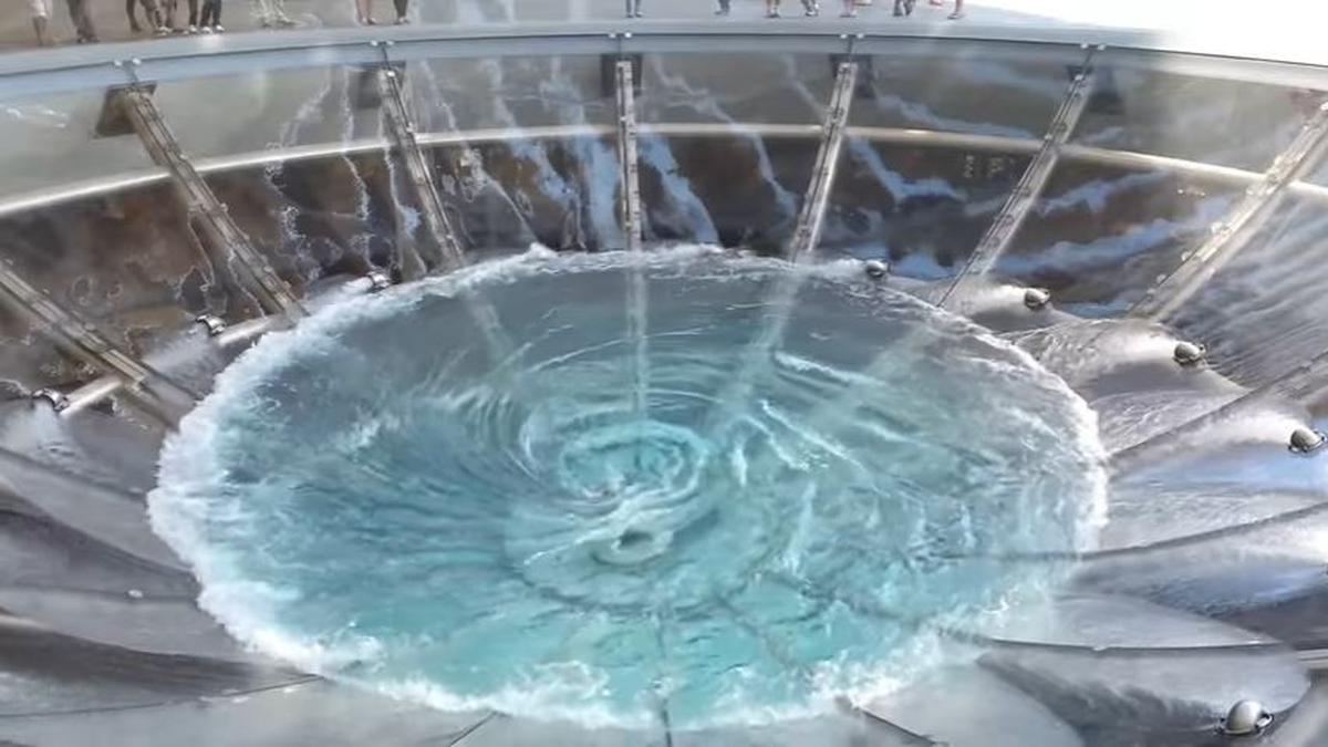 Pusaran Air di Singapura Ini Punya Bawah Tanah