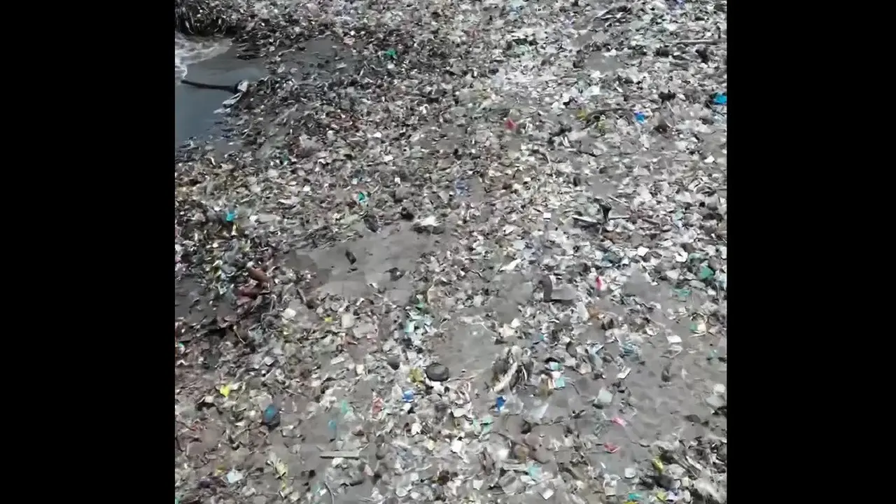Pantai Labuhan Haji di Lombok Timur Dinobatkan Jadi Pantai Terkotor ke ...