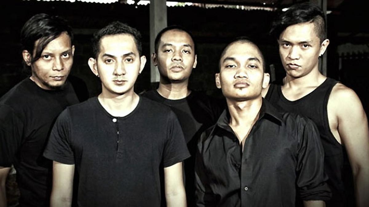 Captain Jack Nyatakan Perang terhadap Alkohol