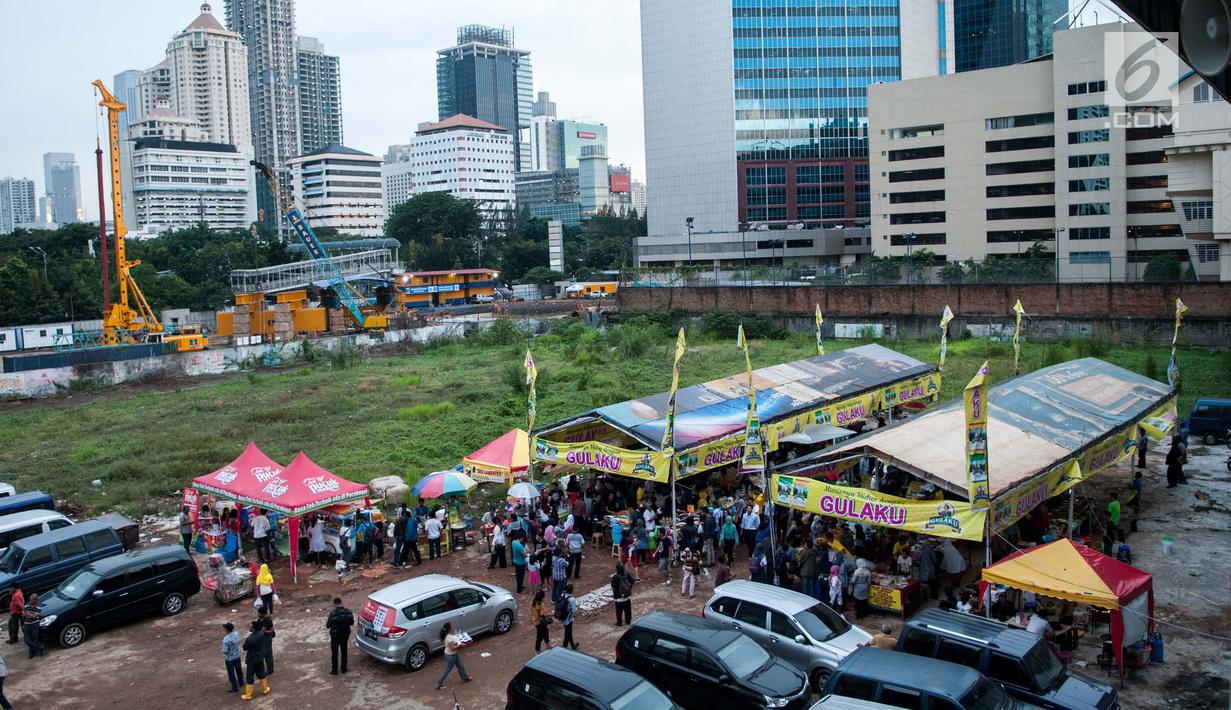 Pemandangan Baru Pasar Takjil di Kawasan Benhil - Foto Liputan6.com