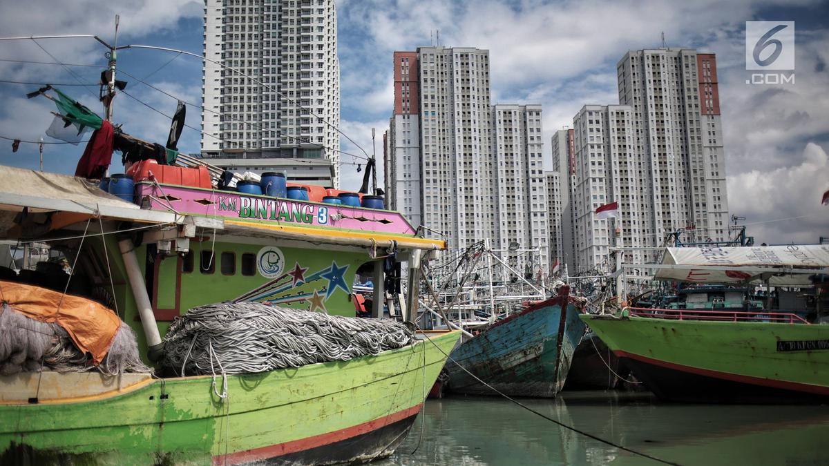 FOTO: Cuaca Buruk, Nelayan Muara Angke Libur Melaut - Foto Liputan6.com