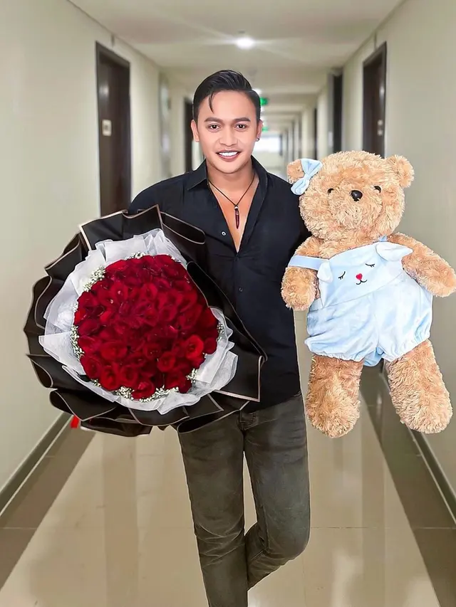 5 Fakta soal Jordan Ali, Kekasih Eva Manurung Ibunda Virgoun: 23 Tahun ...