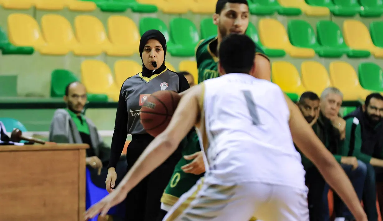 FOTO: Mengenal Sarah Gamal, Wanita Arab dan Afrika Pertama yang Akan Memimpin Laga Olimpiade di ...