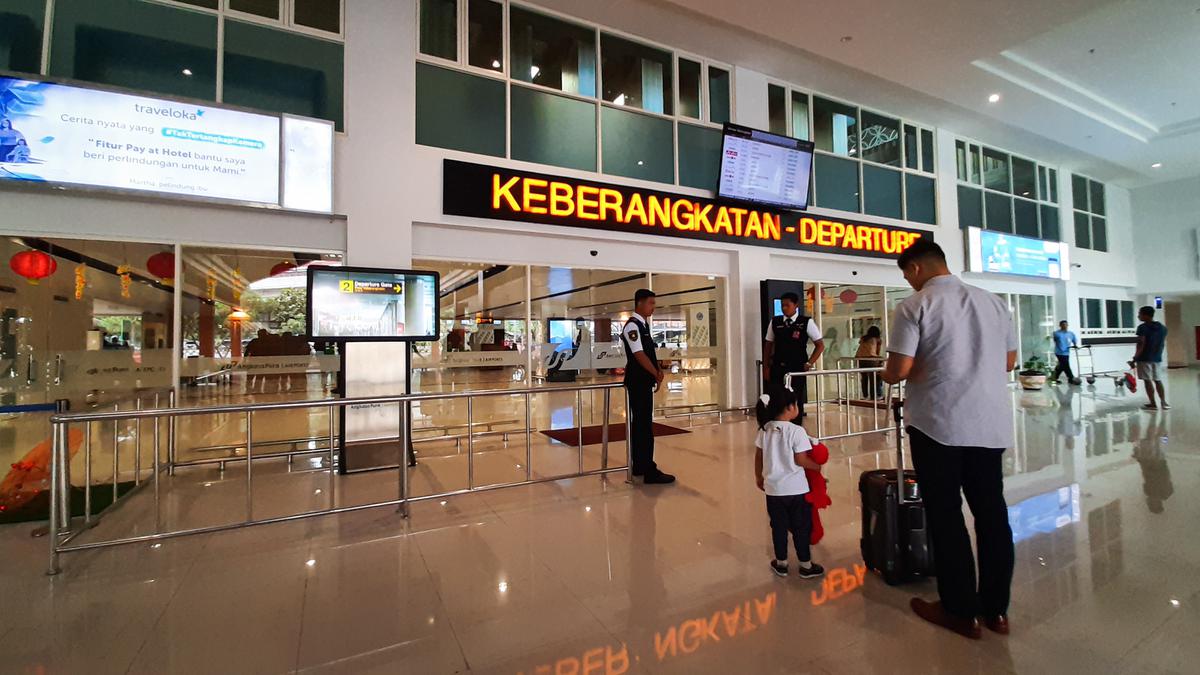 Tarif Layanan Tes PCR yang Baru Berlaku di Bandara Adi Soemarmo Solo