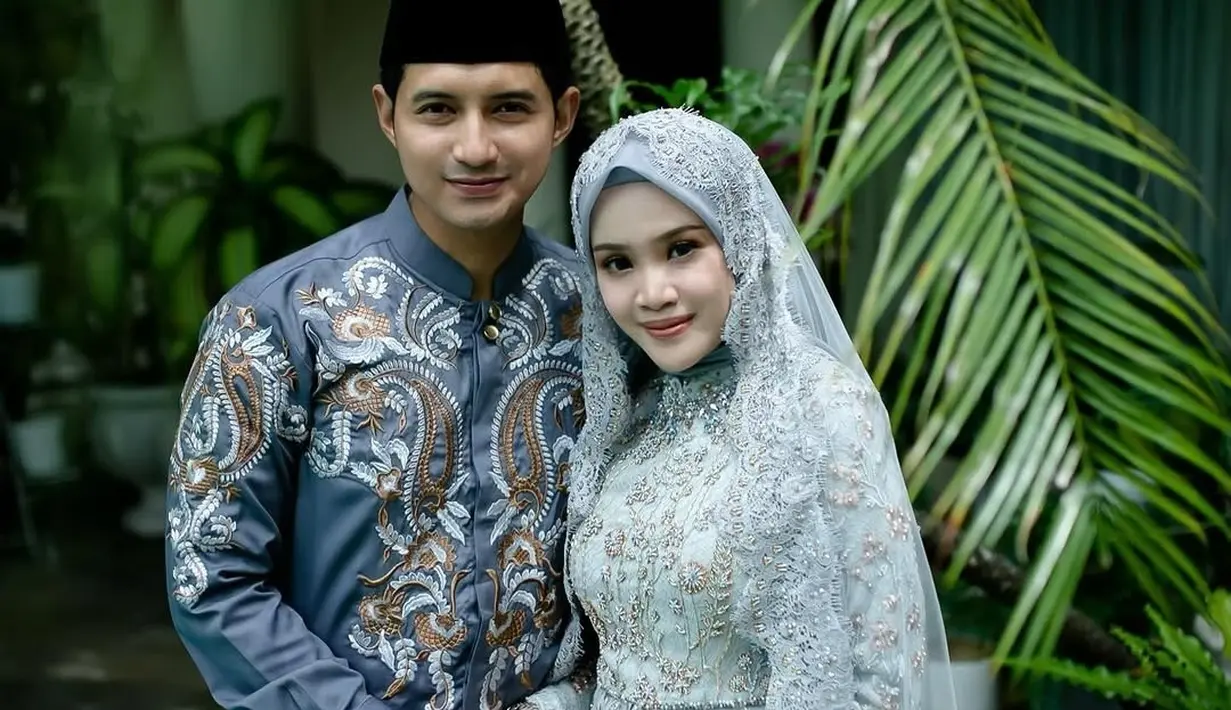 Potret Baby Bump Dea Sahirah Istri Chand Kelvin, Menanti Bahagia ...
