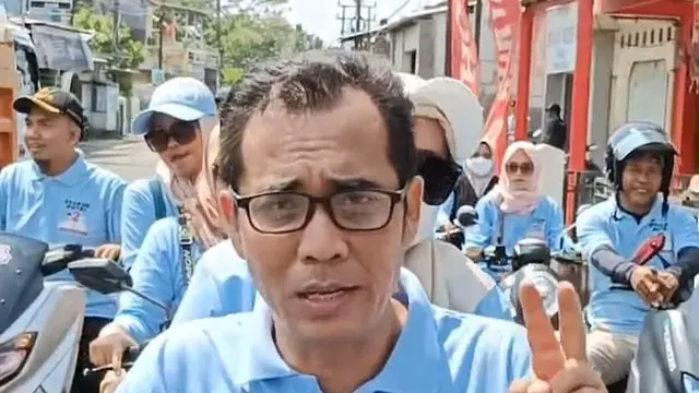Nazar Relawan Santri Jalan Kaki 90 KM jika Paslonnya Tak Menang Telak - Regional Liputan6.com