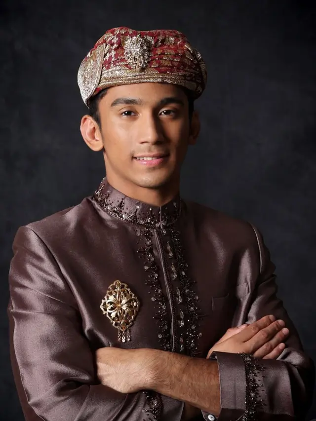 5 Pesona Daffa Wardhana dalam Balutan Busana Adat Bugis dan Minang ...