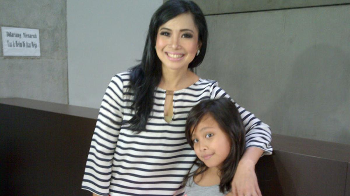 Jelang Lebaran, Feni Rose Mulai Galau - ShowBiz Liputan6.com