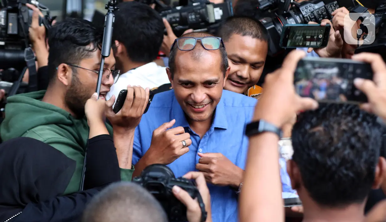 Tinggalkan Gedung KPK, Wamenkumham Edward Omar Sharif Hiariej Memilih ...