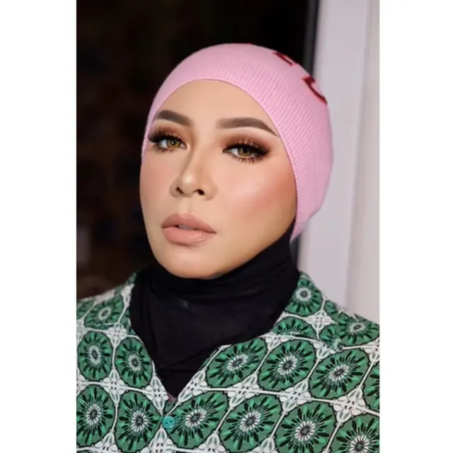 6 Potret Terbaru Melly Goeslaw Usai Operasi Bariatrik, Turun 6 Kg dalam 9 Hari - Hot Liputan6.com