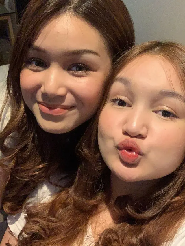 Parasnya Mirip, Ini 7 Potret Icha Nabilah dengan Adiknya yang Tak Kalah ...