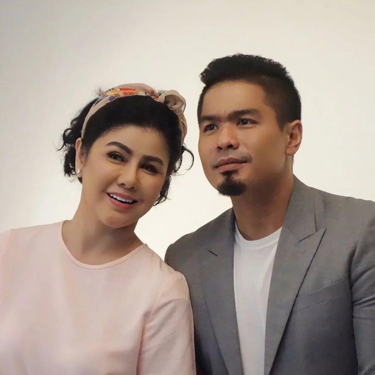 7 Potret Kompak Bams Eks Samsons dan Ibunda yang Awet Muda - ShowBiz ...