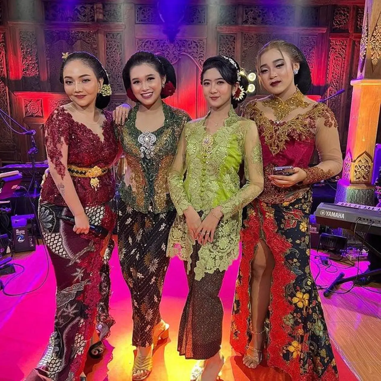 6 Potret Ochi Alvira Penyanyi Asal Banyuwangi yang Kecantikannya Curi ...