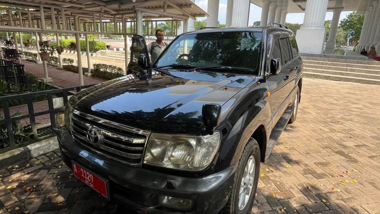Mobil Dinas Ratu Atut Dilelang, Ada yang Minat? Segini Harganya