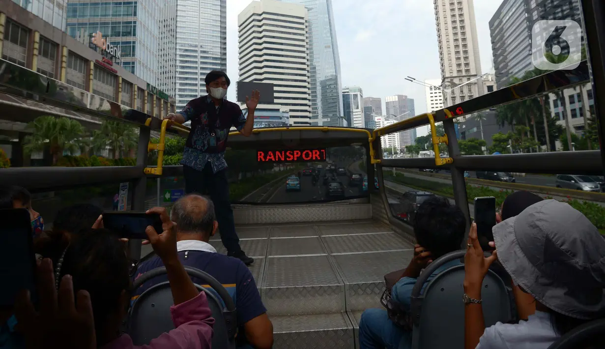 FOTO: Wisata Keliling Ibu Kota Naik Bus Tingkat Transjakarta - Foto ...