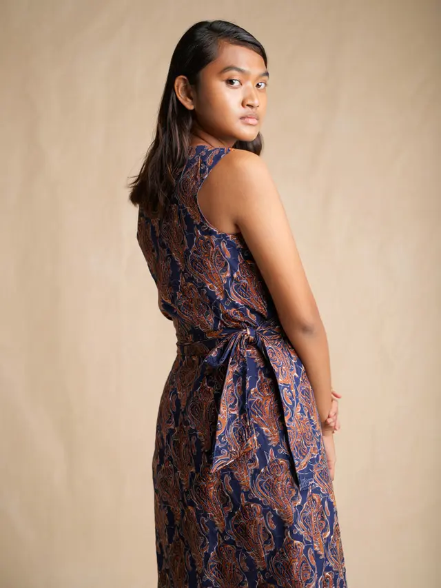 11 Model Baju Batik Wanita Modern 2025, Tetap Modis di Tengah Tren ...
