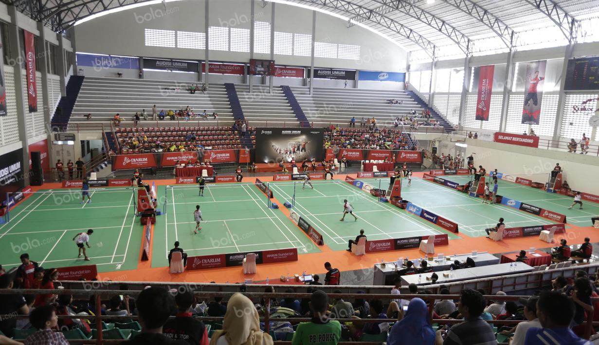 645 Atlet Bersaing dalam Audisi Umum Beasiswa Bulutangkis Djarum di Solo - Foto Bola.com