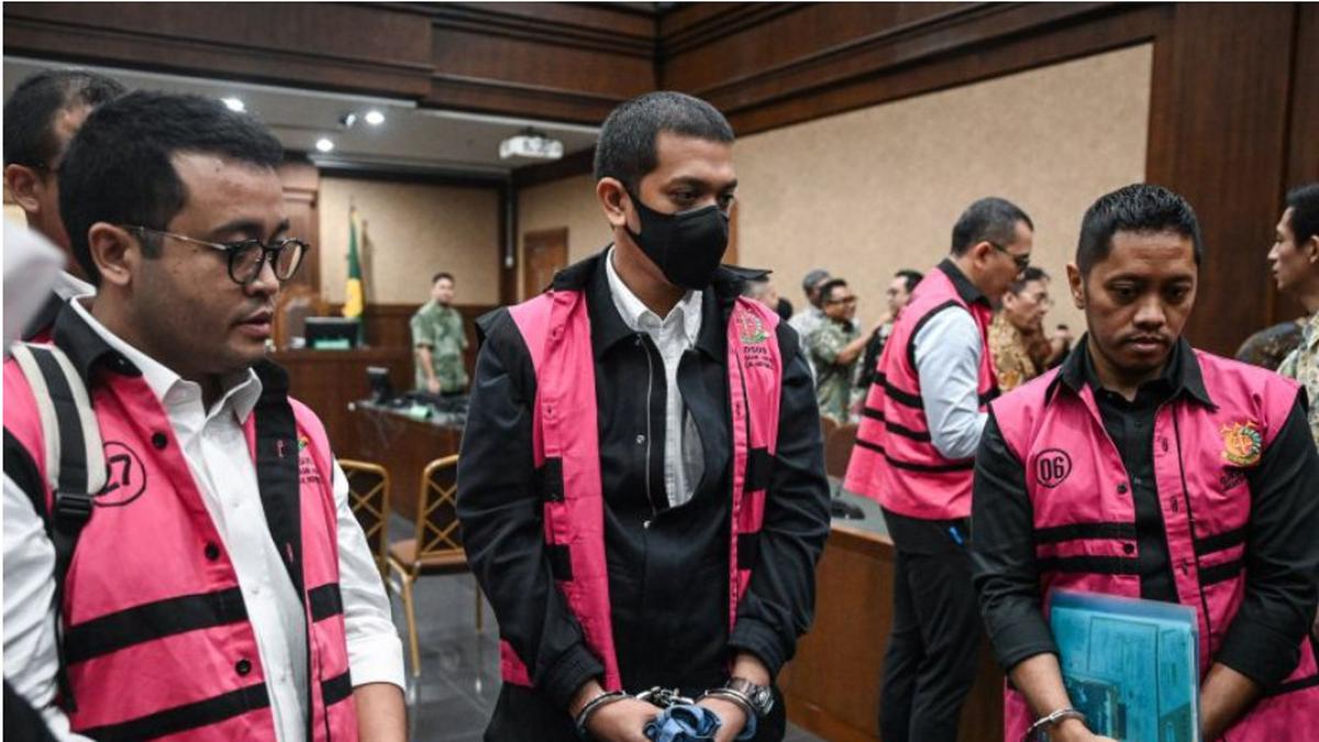 Sosok Muhammad Kerry Adrianto, Anak Raja Minyak Riza Chalid yang ...