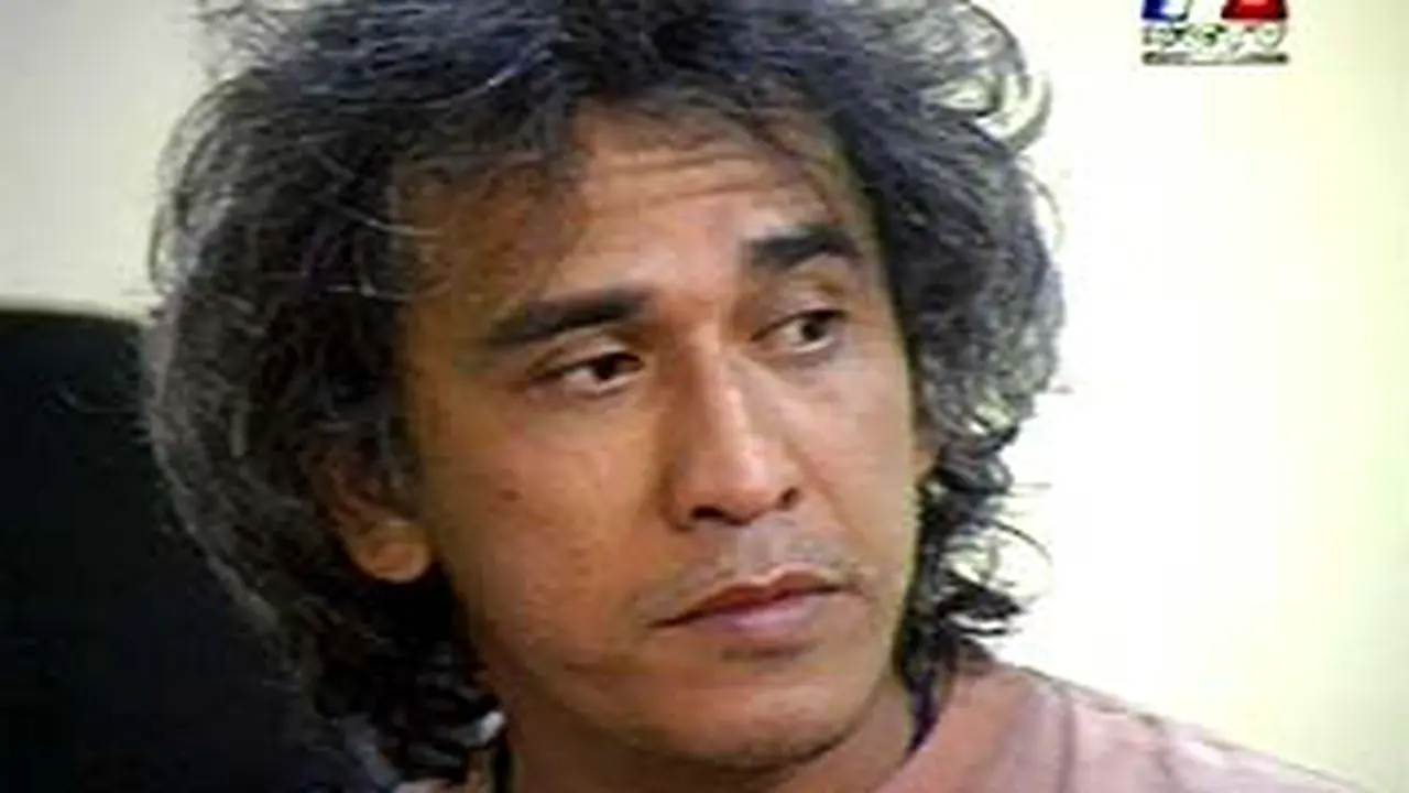 Seniman-Seniman di Balik Rock Opera - ShowBiz Liputan6.com