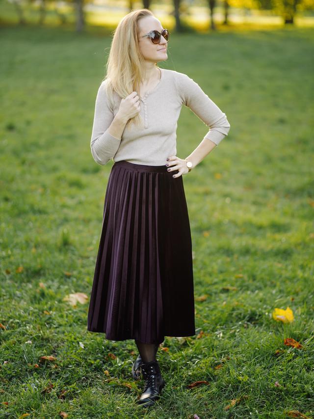 Poetcore, Kala Gen Z Cari Kenyamanan dari Bahan dan Busana dari Gaya ...